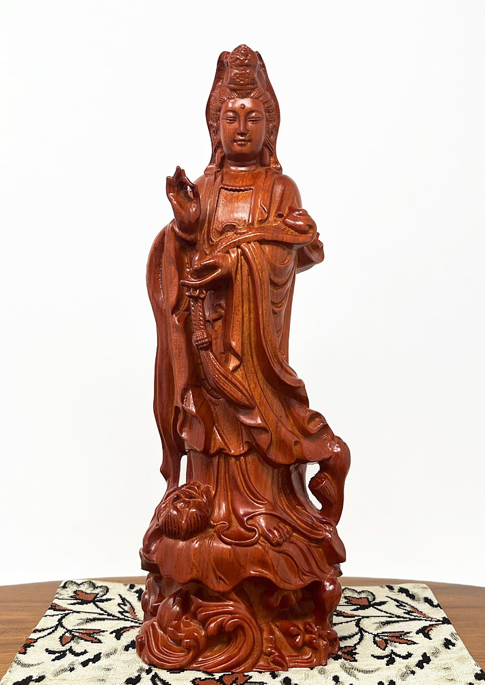 Raffinata statua della dea Kannon in legno di ebano (28,5 cm) - Kimono ...
