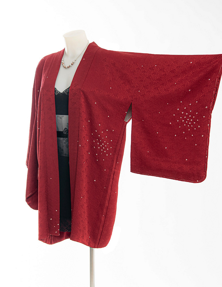 Haori Kimono color rubino cangiante con raffinato motivo shibori ...