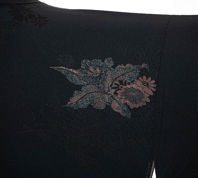Haori Kimono appartenente al primo 900 con pregiato motivo di orchidee ...
