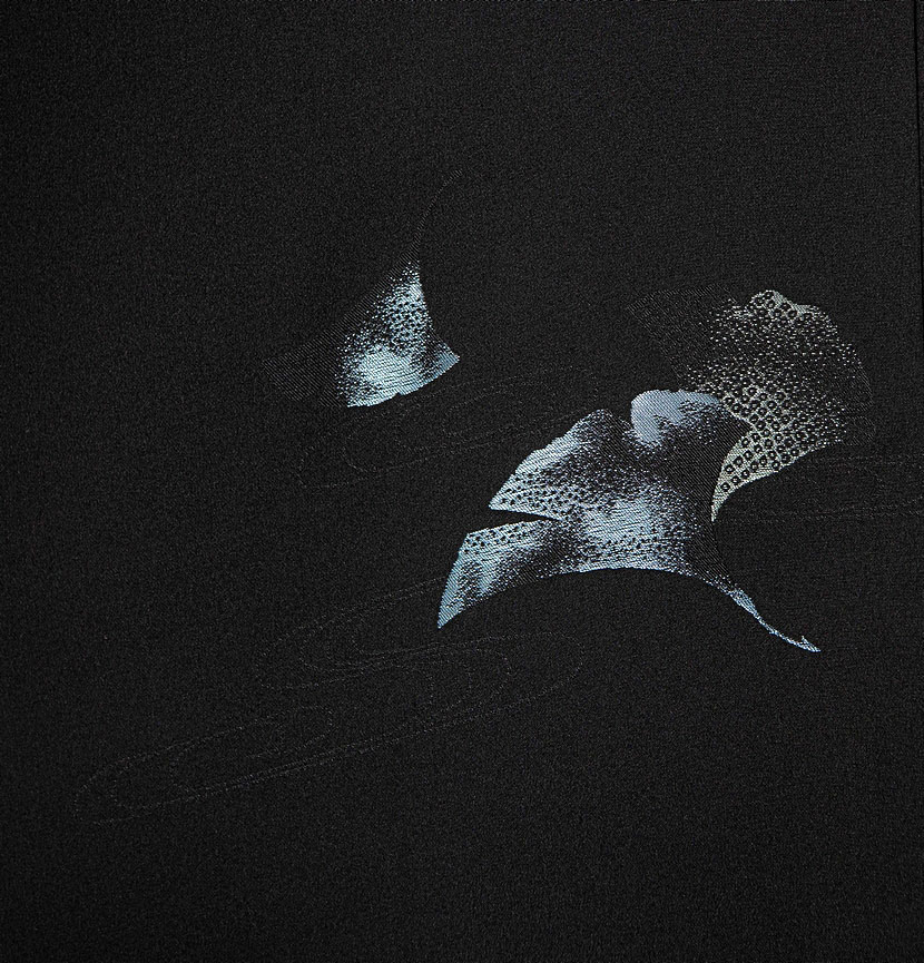 Haori Kimono con splendido motivo di ginko biloba luminoso e cangiante ...